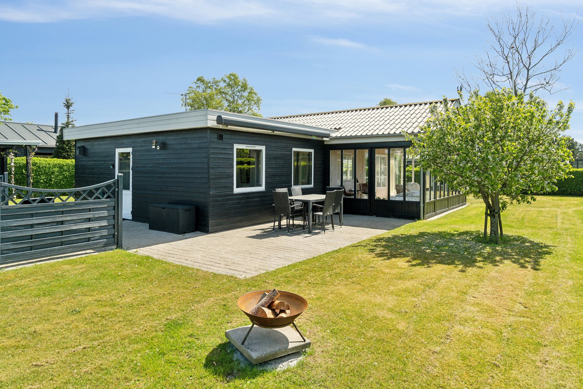 Askevej 2, 8500 Grenaa – Ejendomsmæglerfirmaet John Frandsen